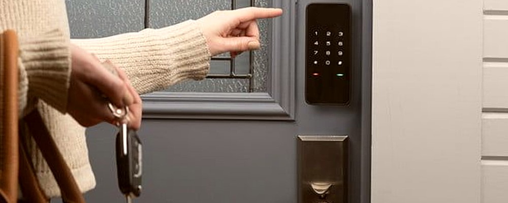 How to Choose a Door Lock for Your Rental Unit - Los Angeles Lock and ...